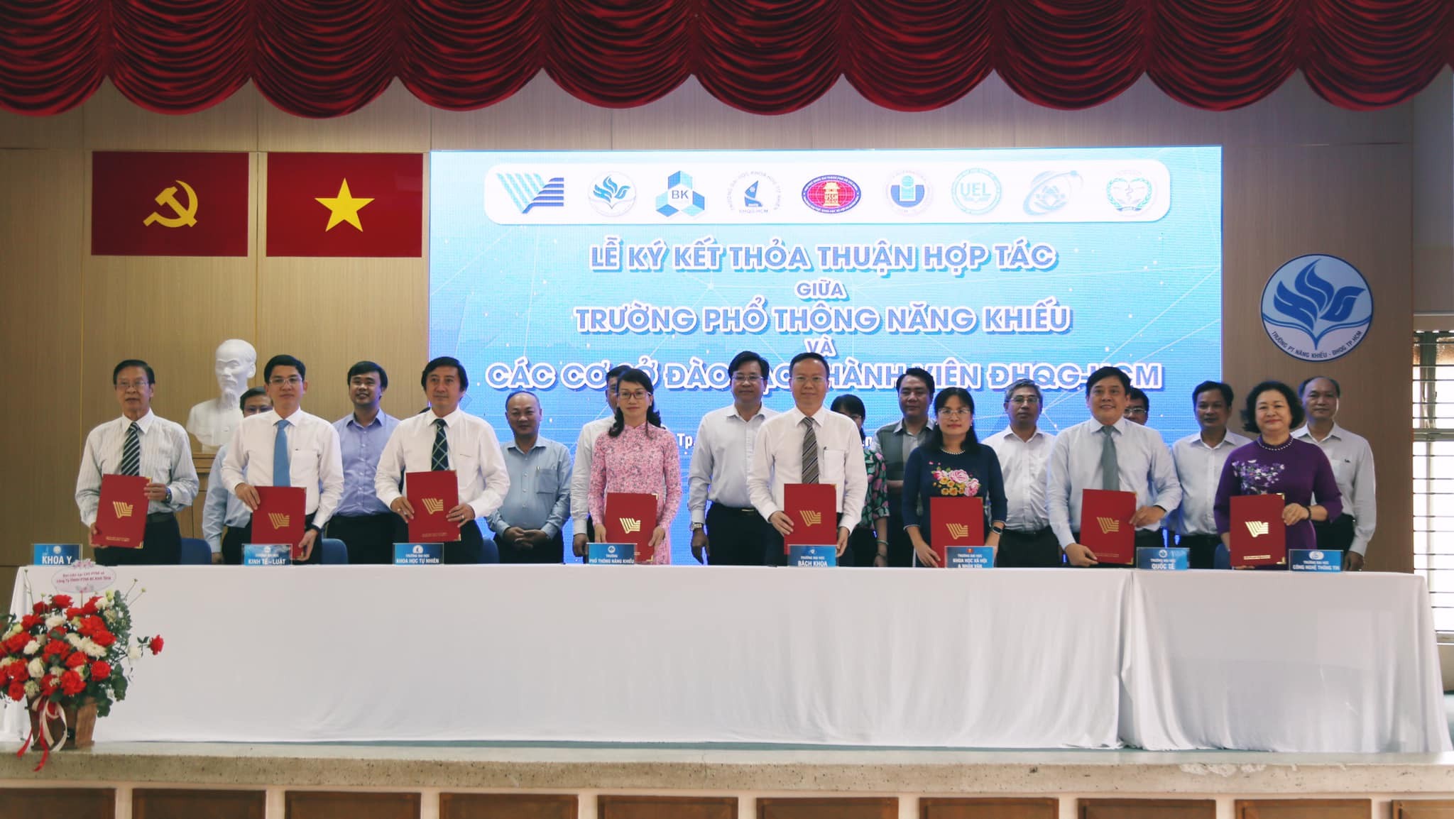 TIN TỨC | Phổ thông năng khiếu